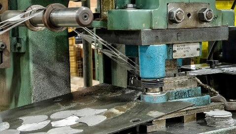 The Benefits of Extruder Screens In Plastic Extrusion (With Video)