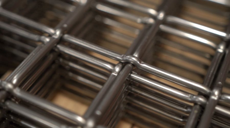 Crimped Wire Mesh vs Woven Wire Mesh: Picking the Right Wire Mesh