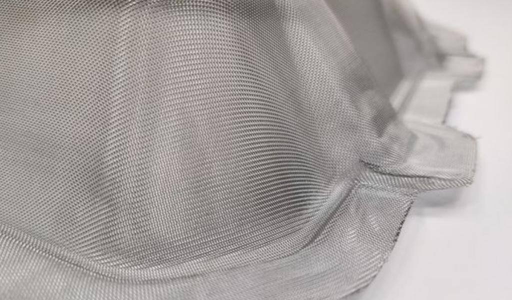 Optimizing Your Molded Pulp Process: 24 Mesh vs. 50 Mesh